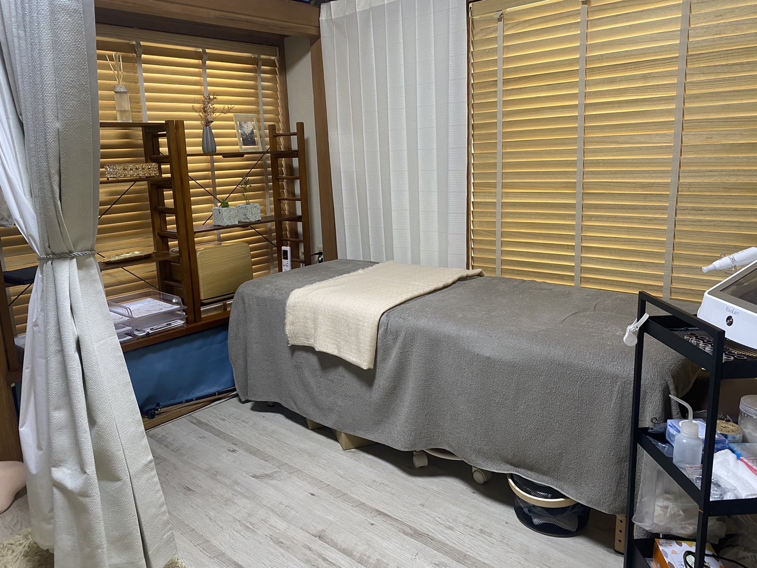 ABOUT | private salon ars